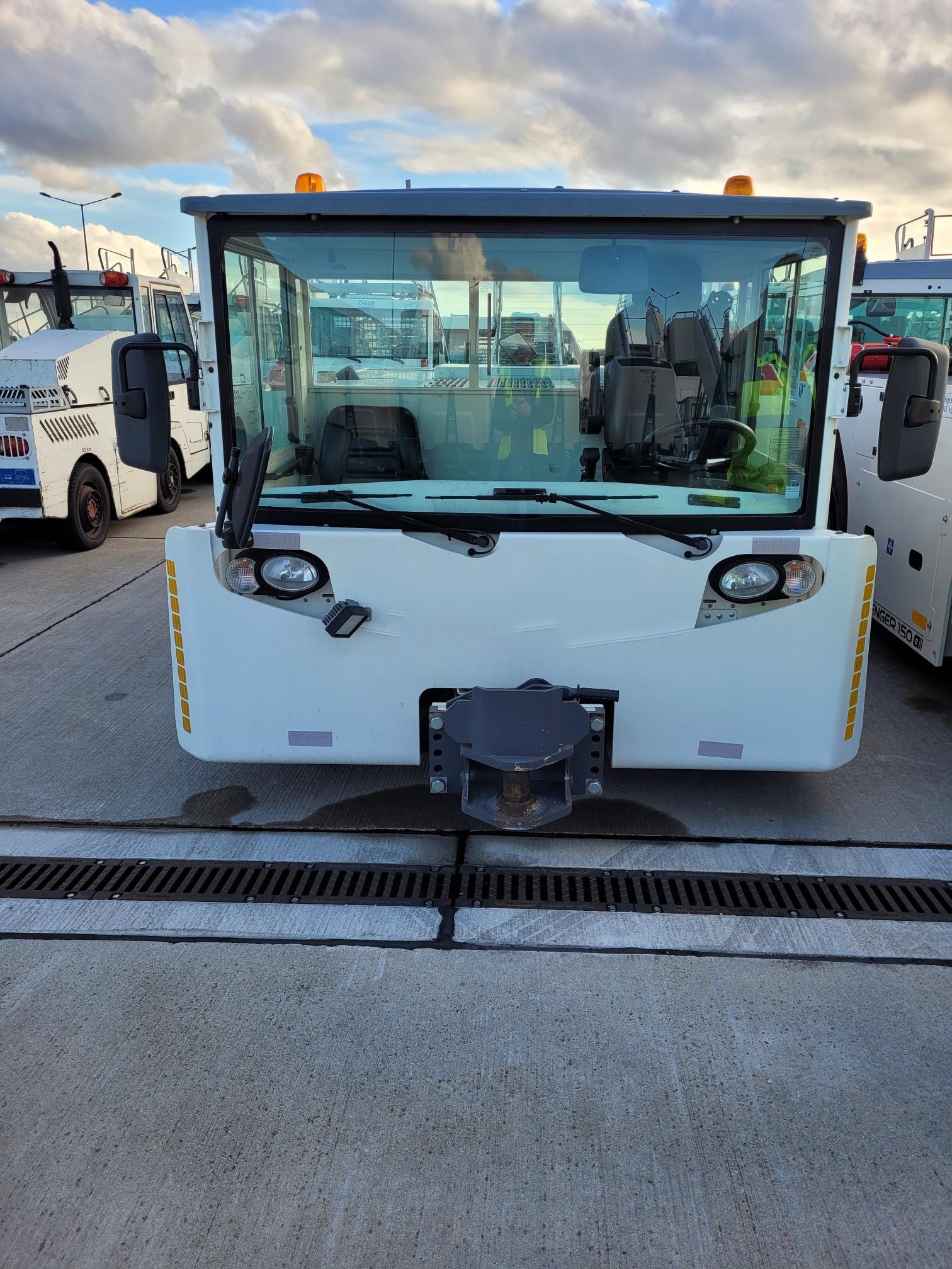 Aircraft Pushback Tractor Trepel CHALLENGER 150