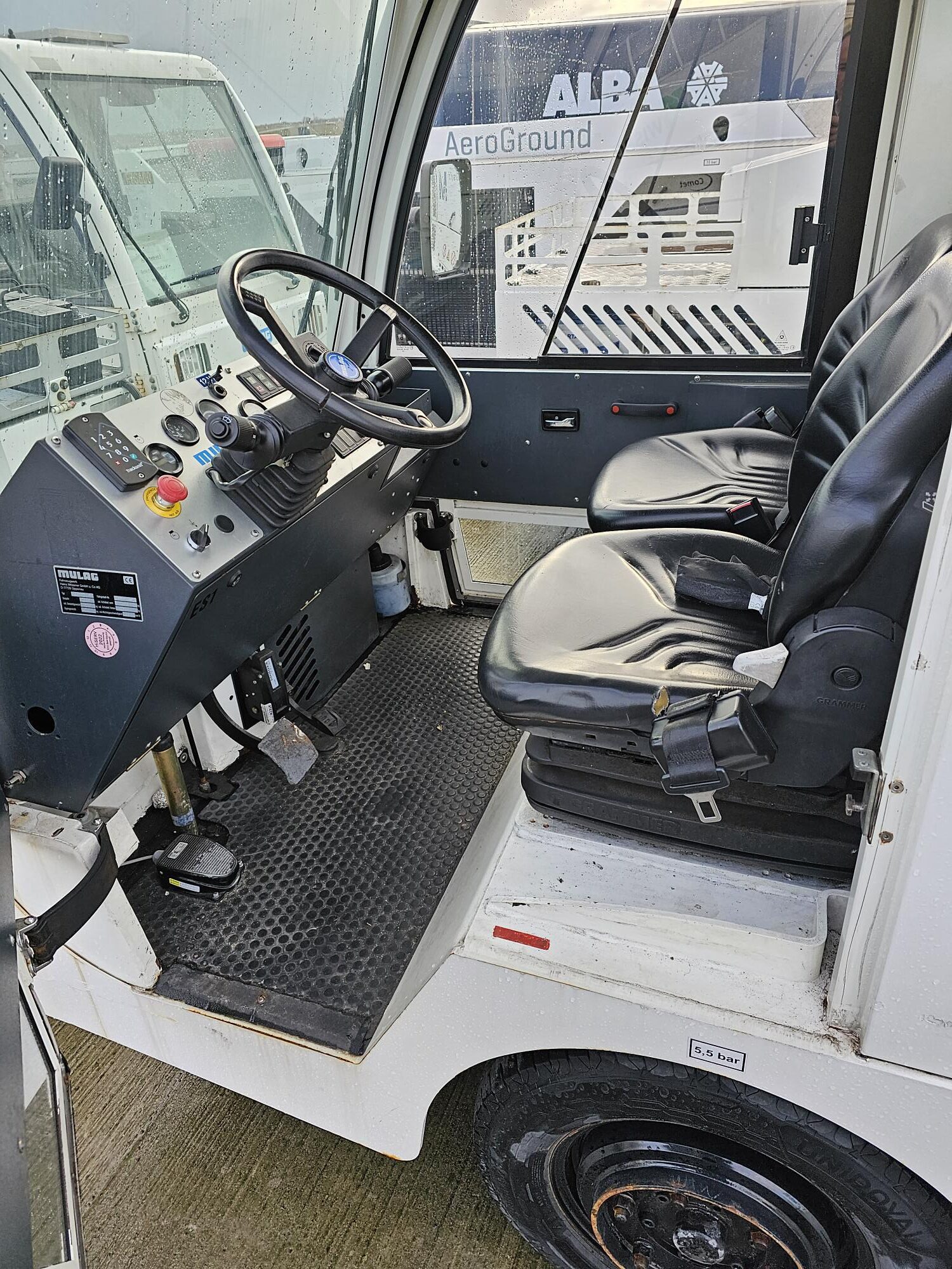 Airport Tractor Mulag Comet 4H