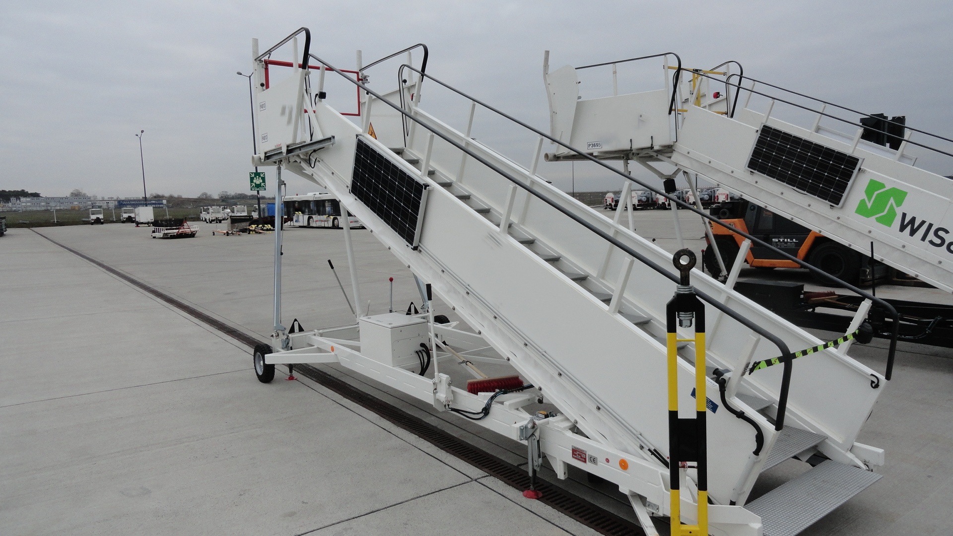 Airport Passenger Stairs TEC-HUNERT 5.17-01SH