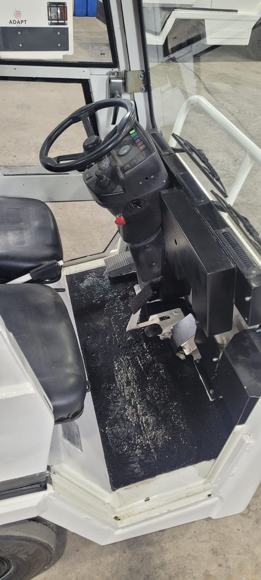 Baggage Tractor Charlatte T135 Electric