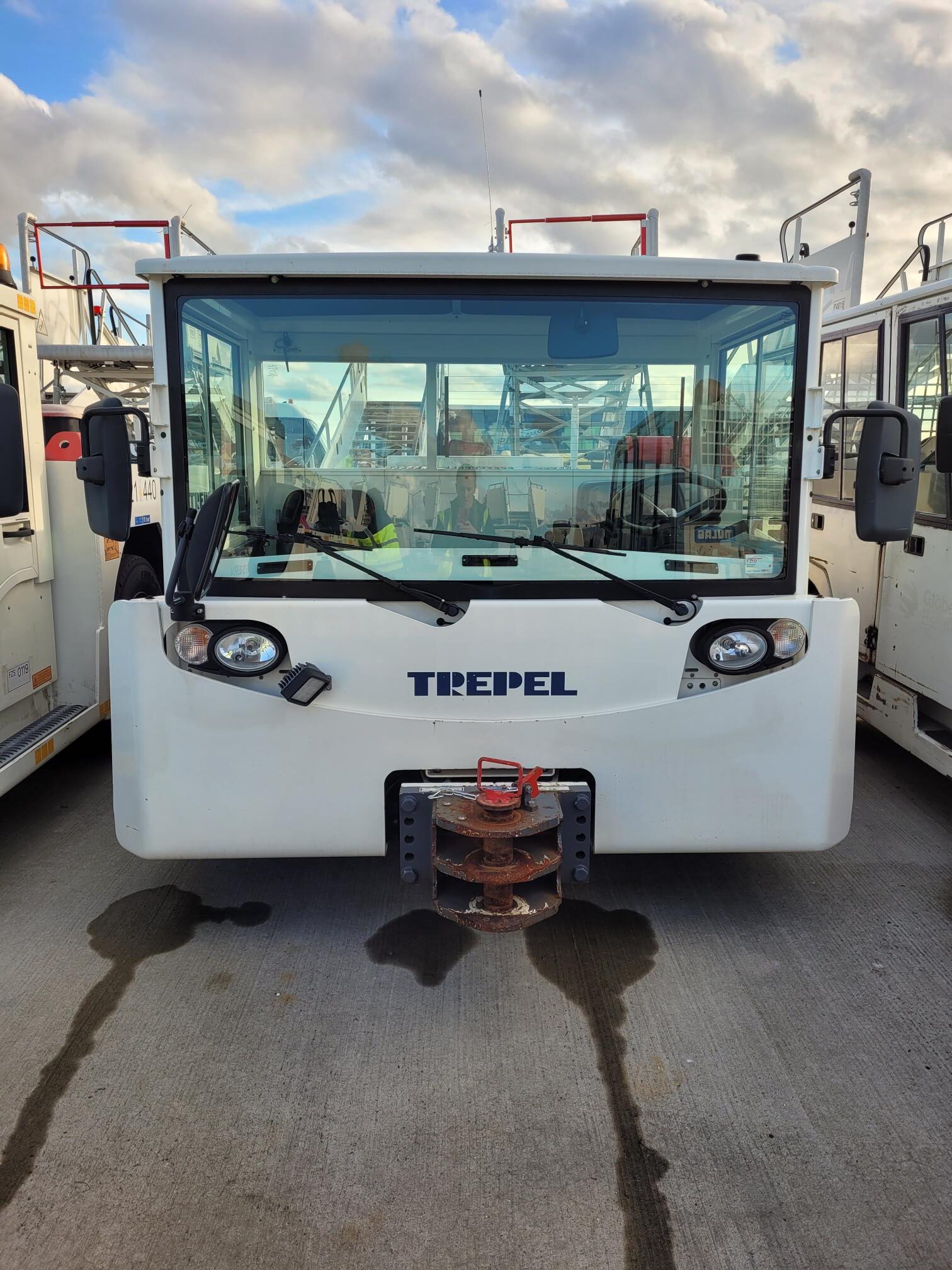Aircraft Pushback Tractor Trepel CHALLENGER 150