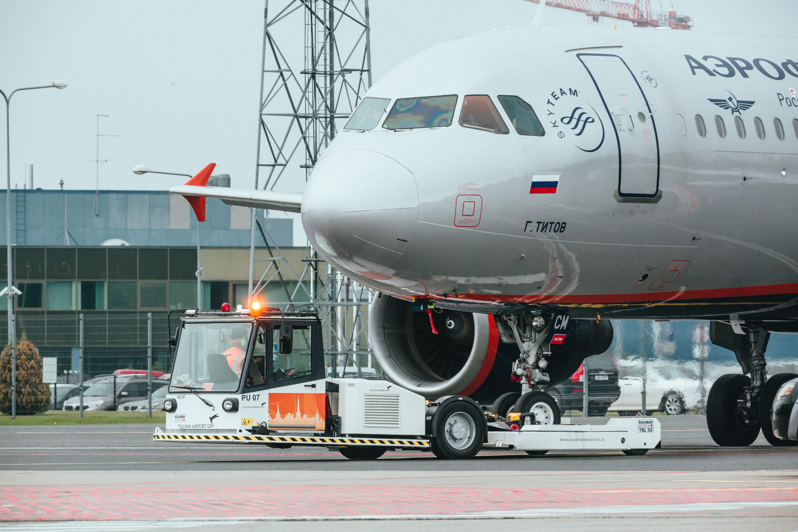 Aircraft Pushback Towbarless Tractor Kalmar TBL 50 New