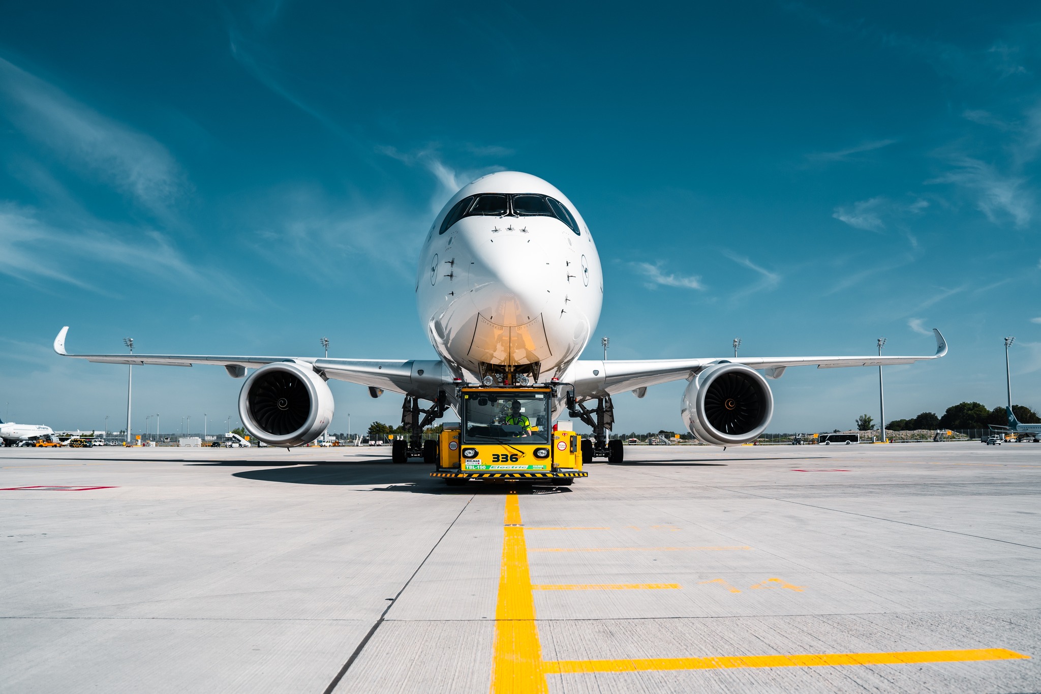 Aircraft Pushback Towbarless Tractor Kalmar TBL 190 New